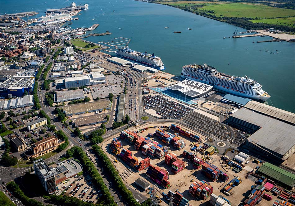 Port of Southampton publishes air quality strategy update - British ...